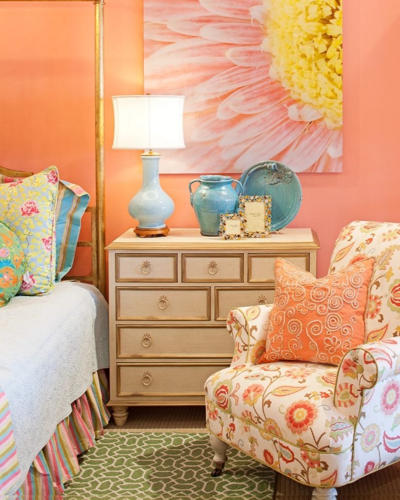 A Guide To Decorating Your Home With Bold Colors