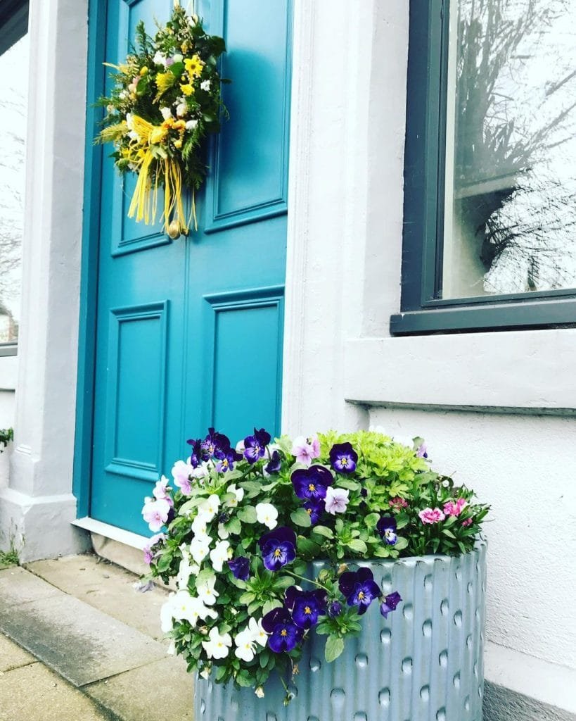 10 Fresh & Fun Ideas For Spring Decor