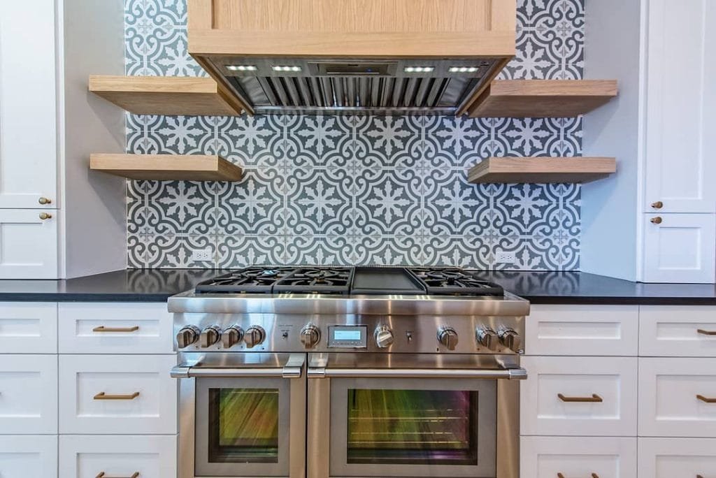 What Makes Modern Patterned Kitchen Backsplash Trendy