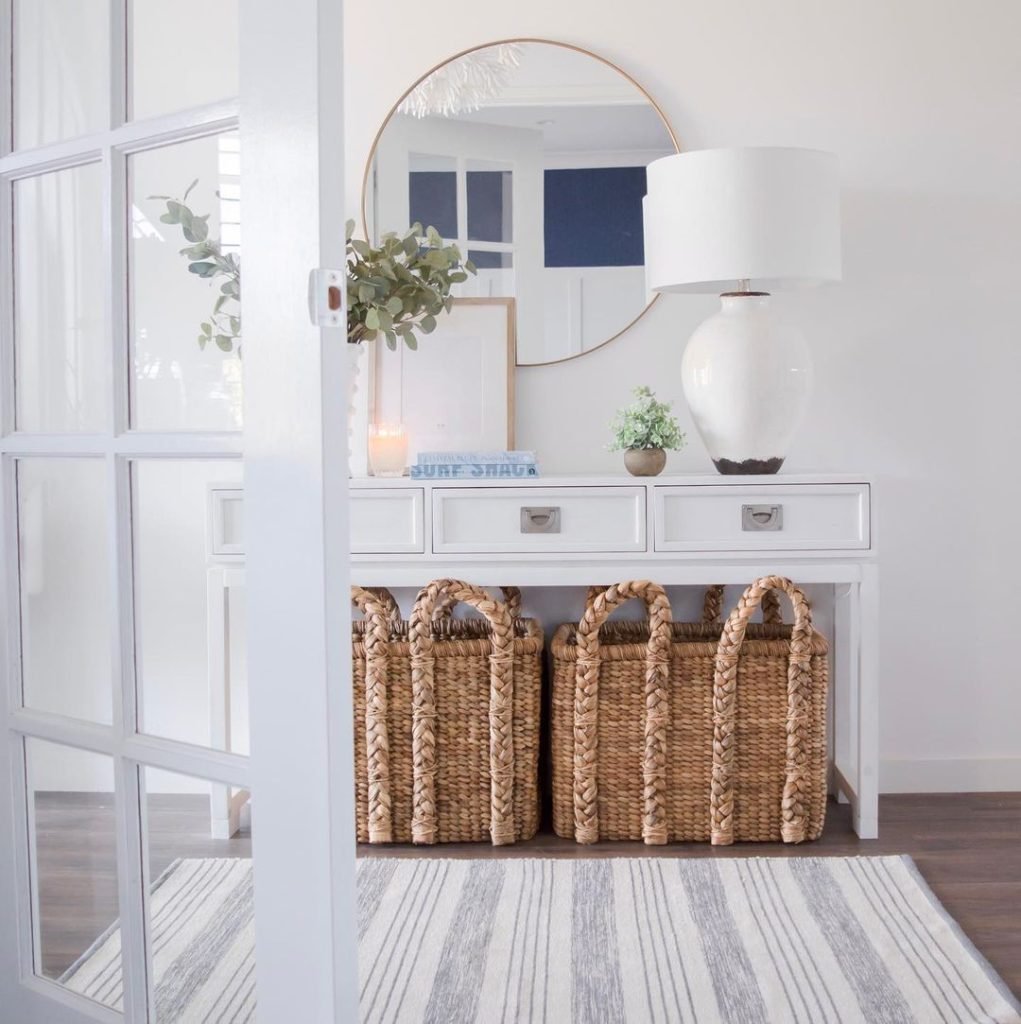 Coastal Entryway Decor: Tips And Tricks For Capturing The Perfect ...