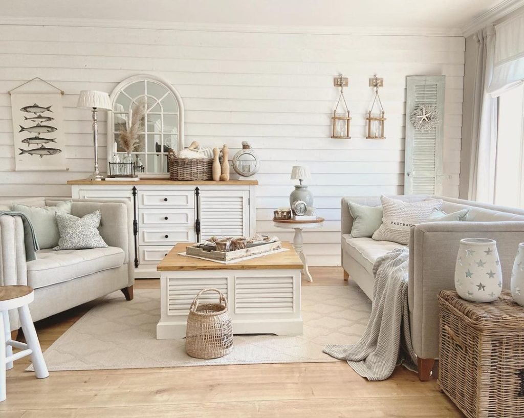 Minimalism And Coastal Farmhouse Decor: How To Avoid A Cluttered Look