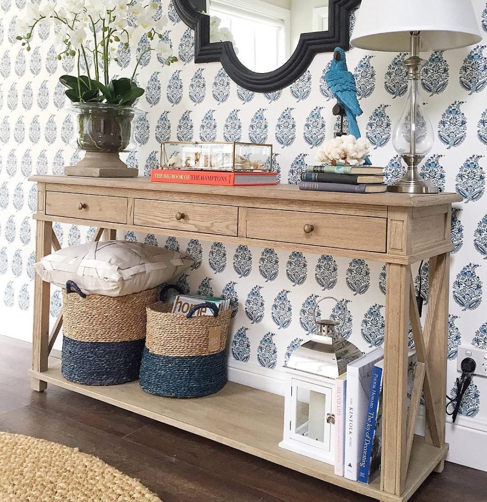 How To Choose The Perfect Coastal Console Decor For Your Home
