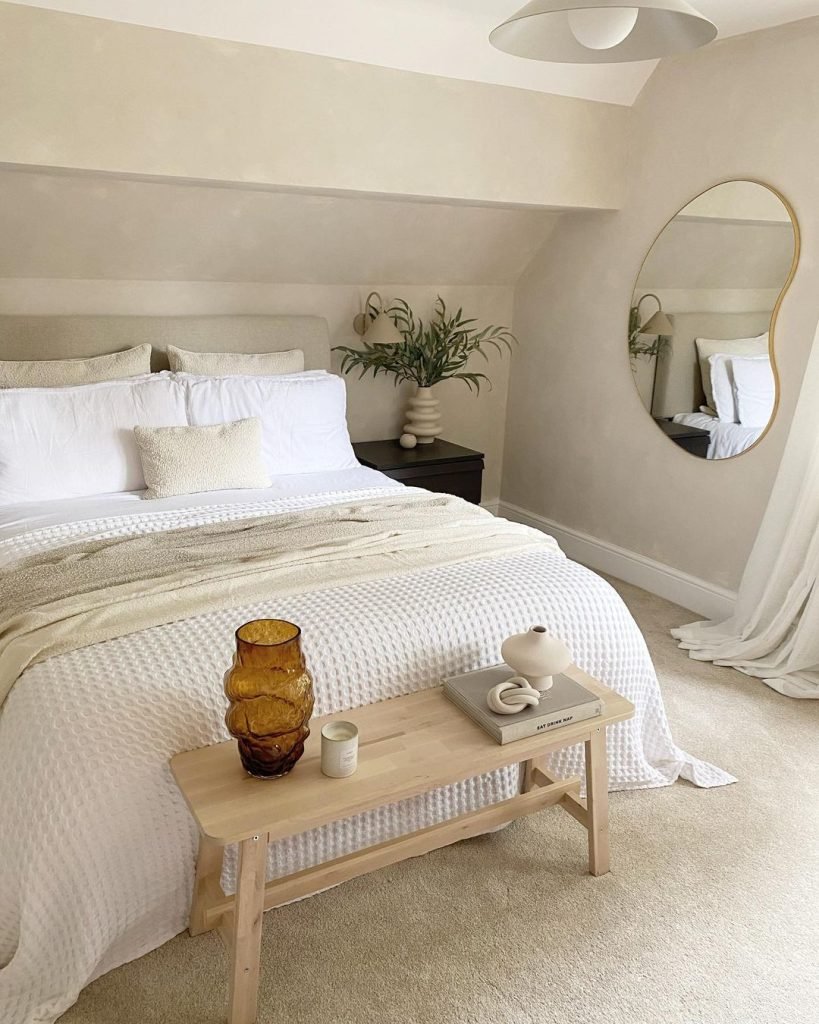 How To Incorporate Meaningful Artifacts In Your Japandi Bedroom
