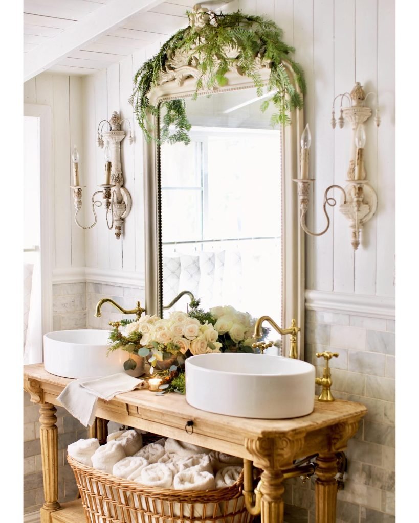 French Country Bathroom Decor Ideas: How to Achieve the Look